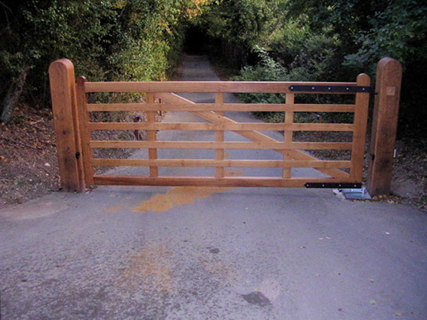5 and 6 bar gates, Hardwood Gates, Wooden Gates, Bespoke Gates ...